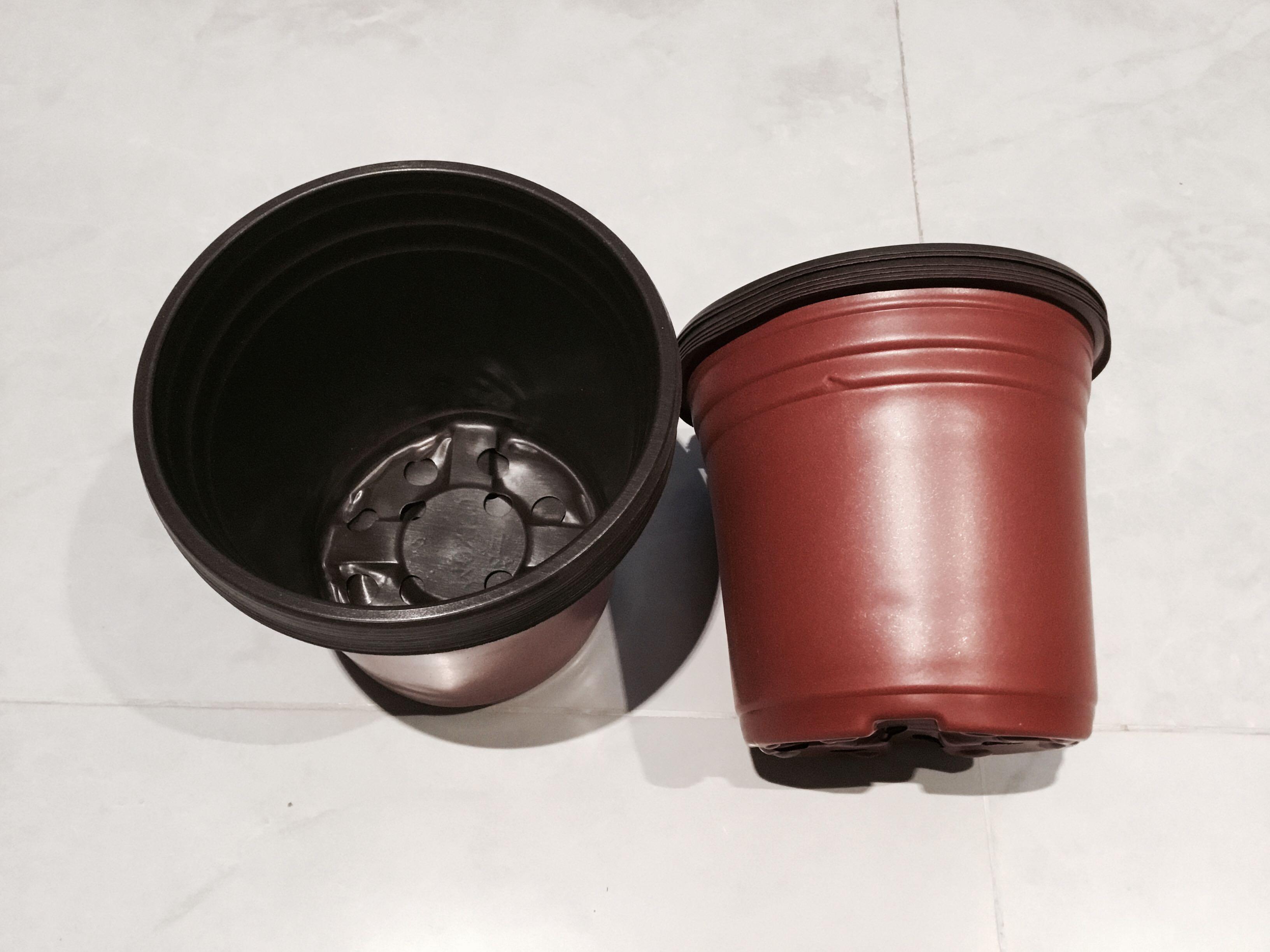 Medium Size Flower Pot Flexible Plastic Plant Pots Green Potted Plants ...