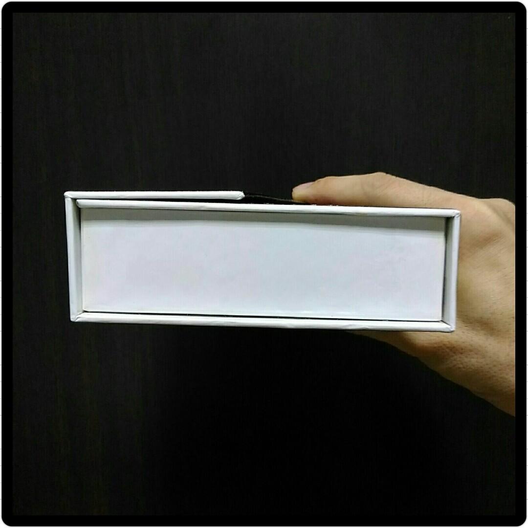 Hard Casing Box with Magnetic Flap, Textured Carbon Black Surface ...