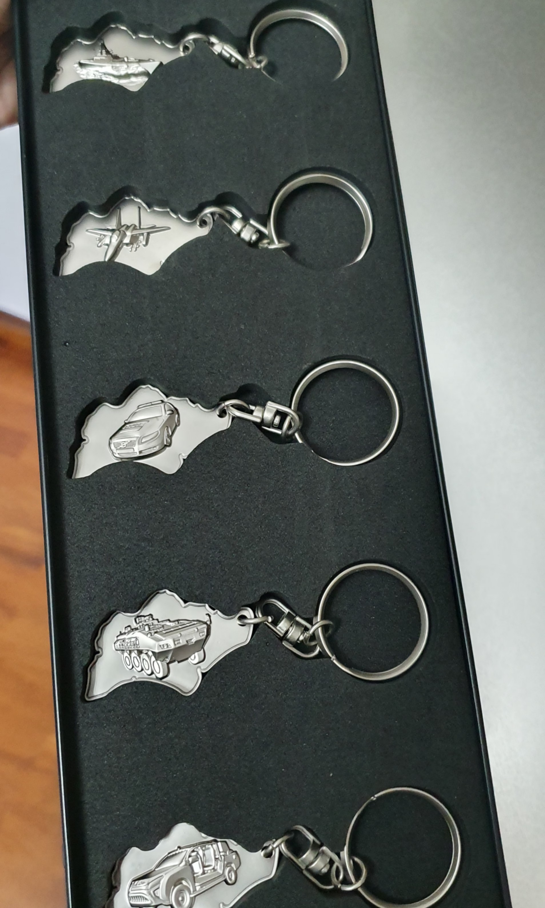 [LIMITED EDITION] Singapore Keychain Souvenir NS50 SAF Mint, Luxury ...