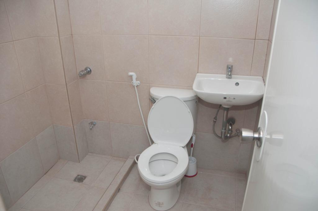 Makati Ladies Bedspace room for rent boarding house dormitory newly ...