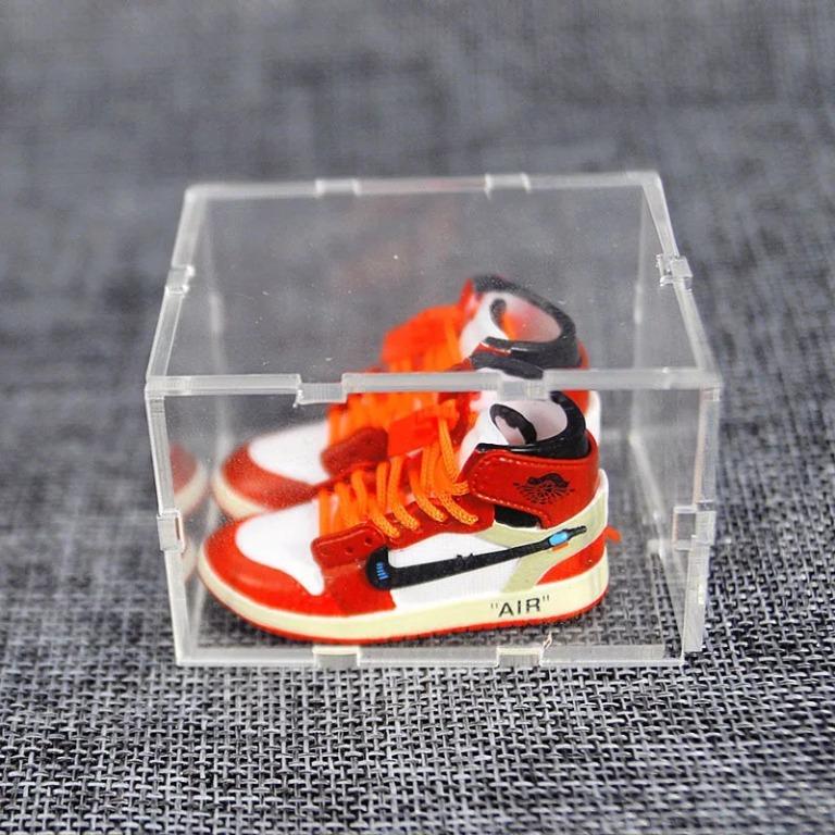Air Jordan 1 miniature , Men's Fashion, Footwear, Sneakers on Carousell
