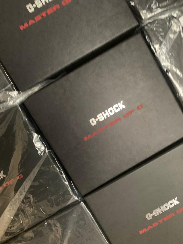 MOG box, Men's Fashion, Watches & Accessories, Jewelry on Carousell