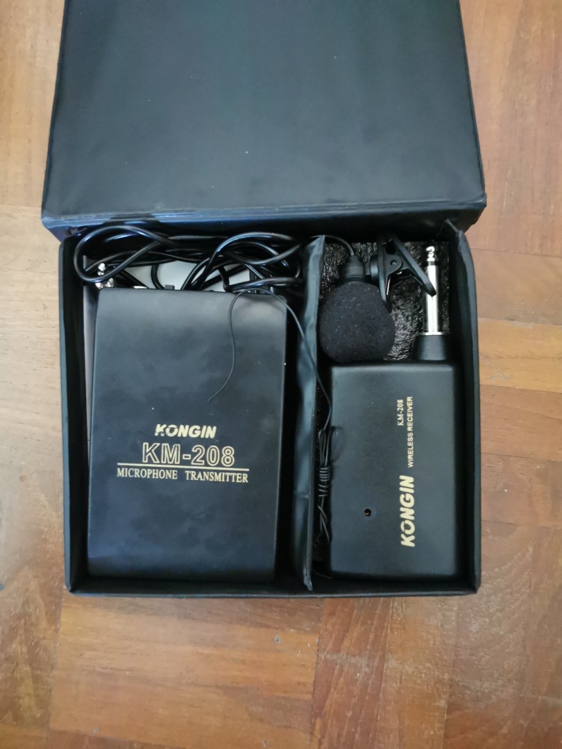 Wireless presentation microphone, Audio, Microphones on Carousell