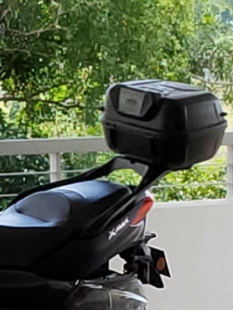 Xmax 300 box & rack, Motorcycles, Motorcycle Accessories on Carousell