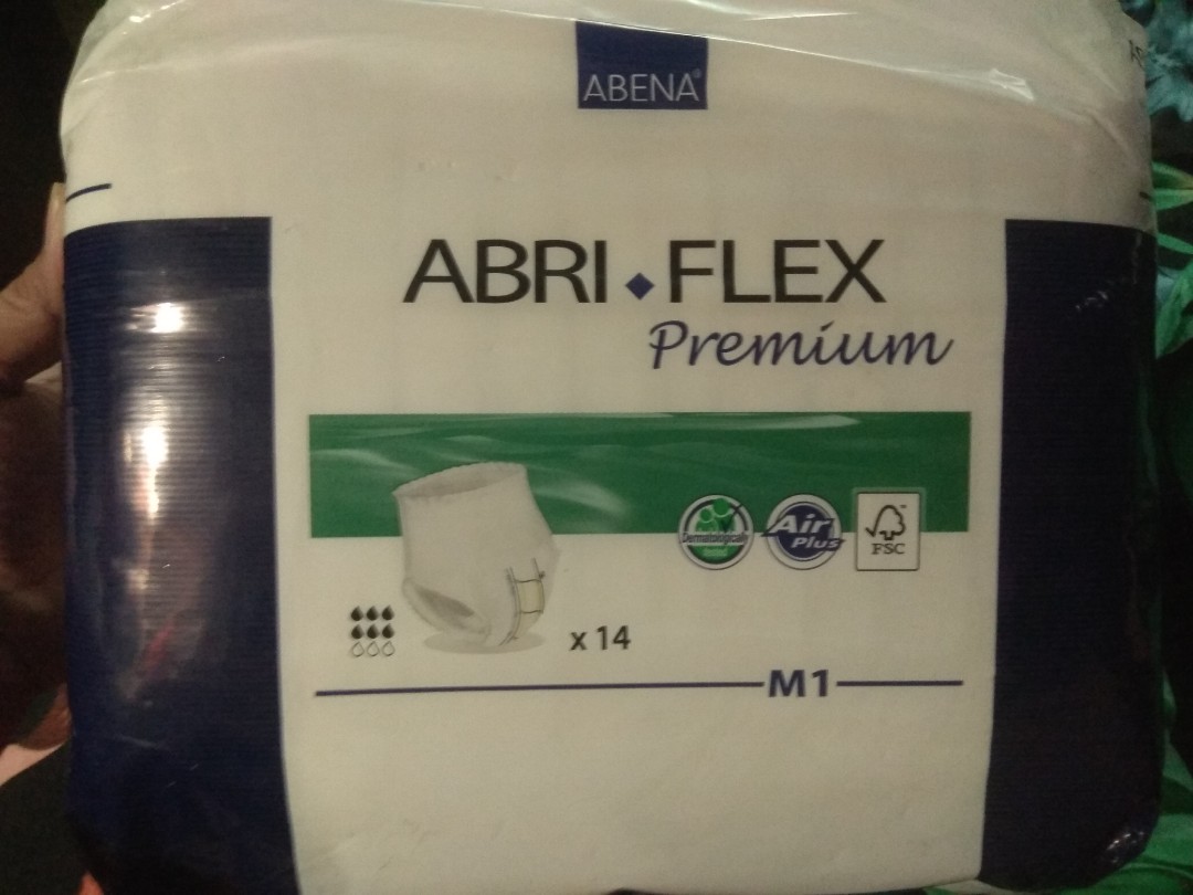 ABRI-FLEX PREMIUM Adult Diapers M x 14pcs, Everything Else on Carousell