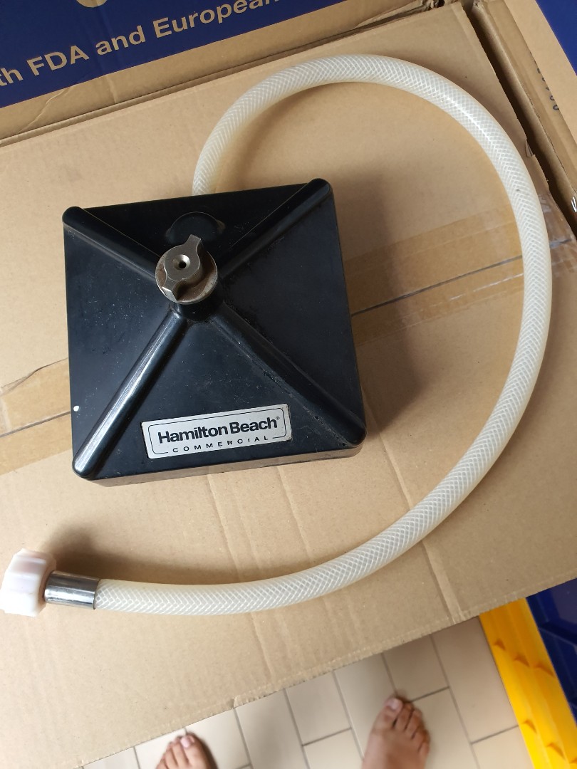 Blender container rinser, Home Appliances, Kitchenware on Carousell