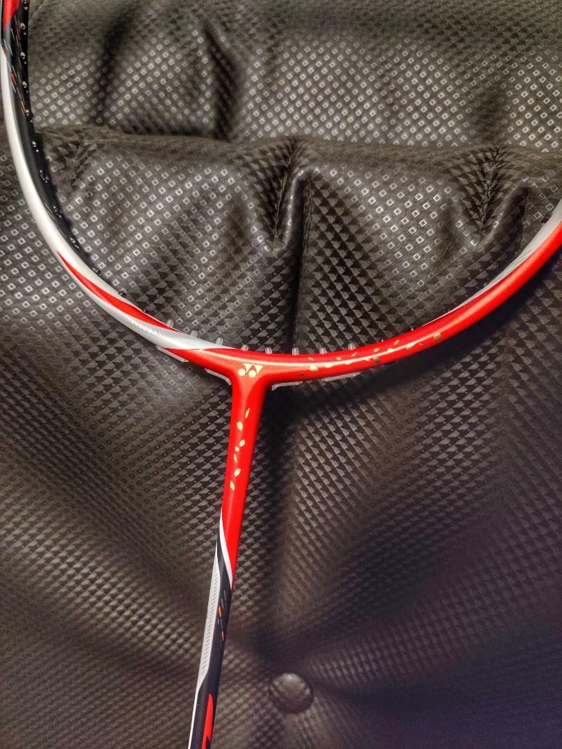 DUORA Z-STRIKE 红白櫻花日本BP版, 運動產品, 運動與體育, 運動與體育 - 球拍和球類運動 - Carousell