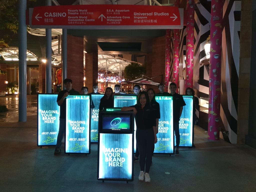 Human Billboard LED walking Sign - LED Backpack Sign Moving your brand ...