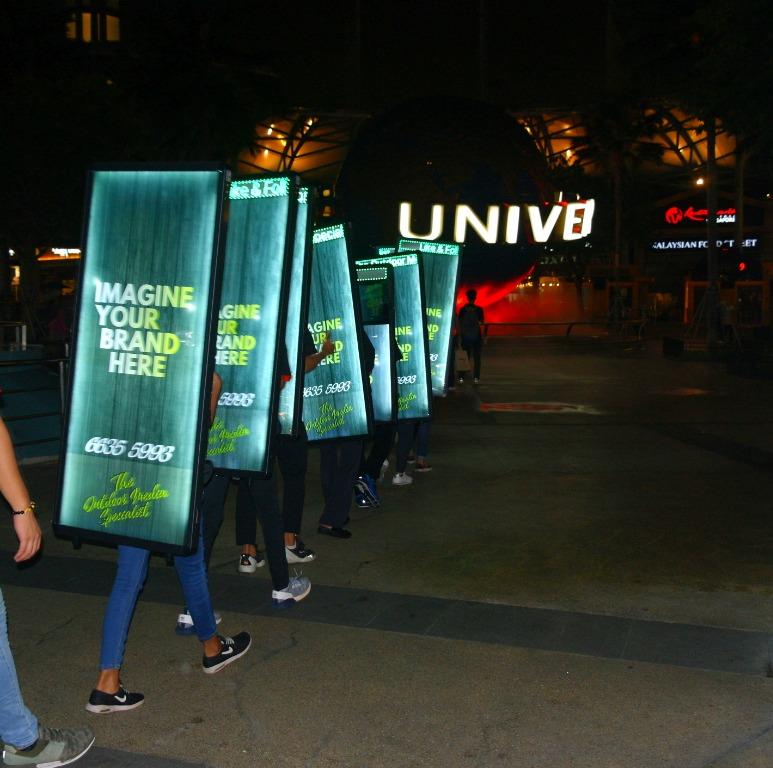 Human Billboard LED walking Sign - LED Backpack Sign Moving your brand ...