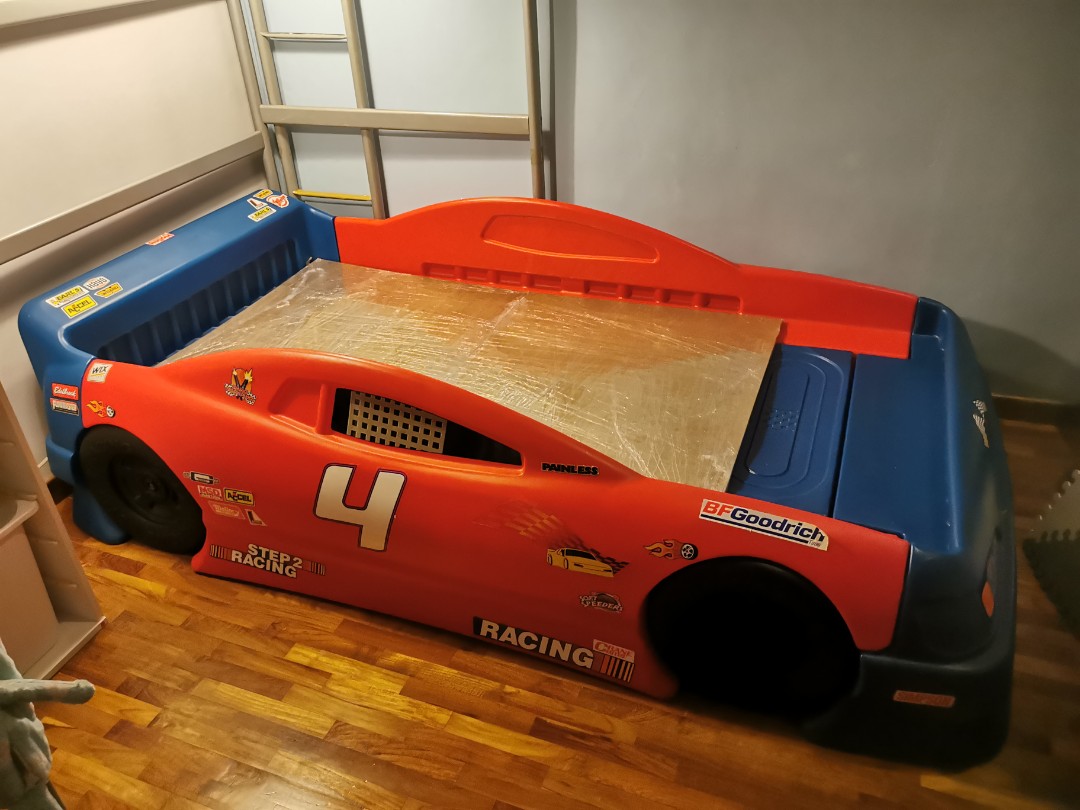 Toddler Nascar car plastic bed frame (not Lego, ikea, stroller, car ...