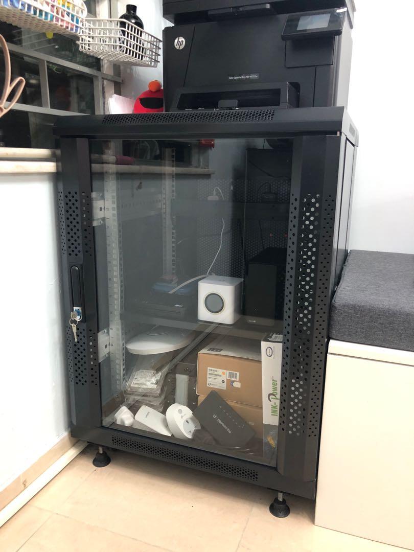 15U 800*600*600 網絡機櫃 Server Rack, 傢俬＆家居, 傢俬, 櫃子、組合櫃及置物架 - Carousell