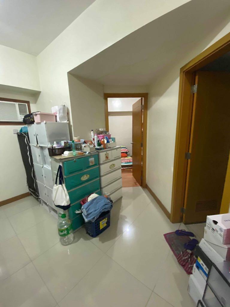 Female Condo-Share in BGC (Trion Towers), Property, Rentals, Room ...