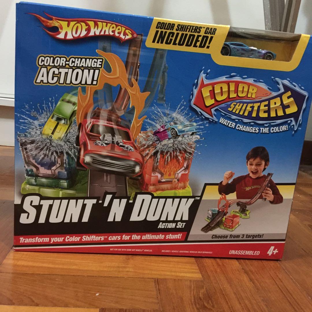 HotWheels stunt & dunk Color shifters, Toys & Games, Bricks & Figurines ...