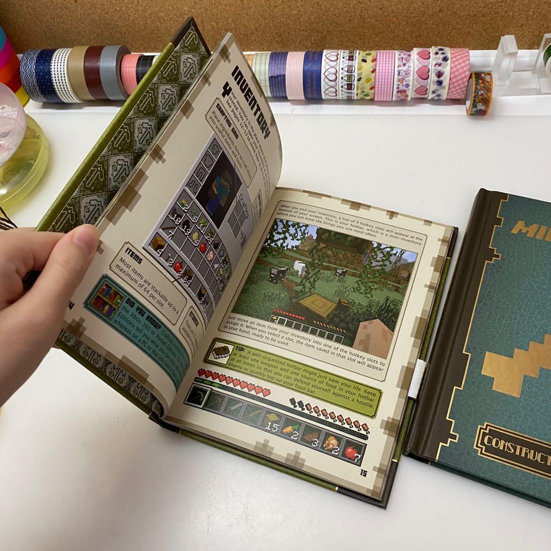 minecraft books, Buku & Alat Tulis, Buku di Carousell