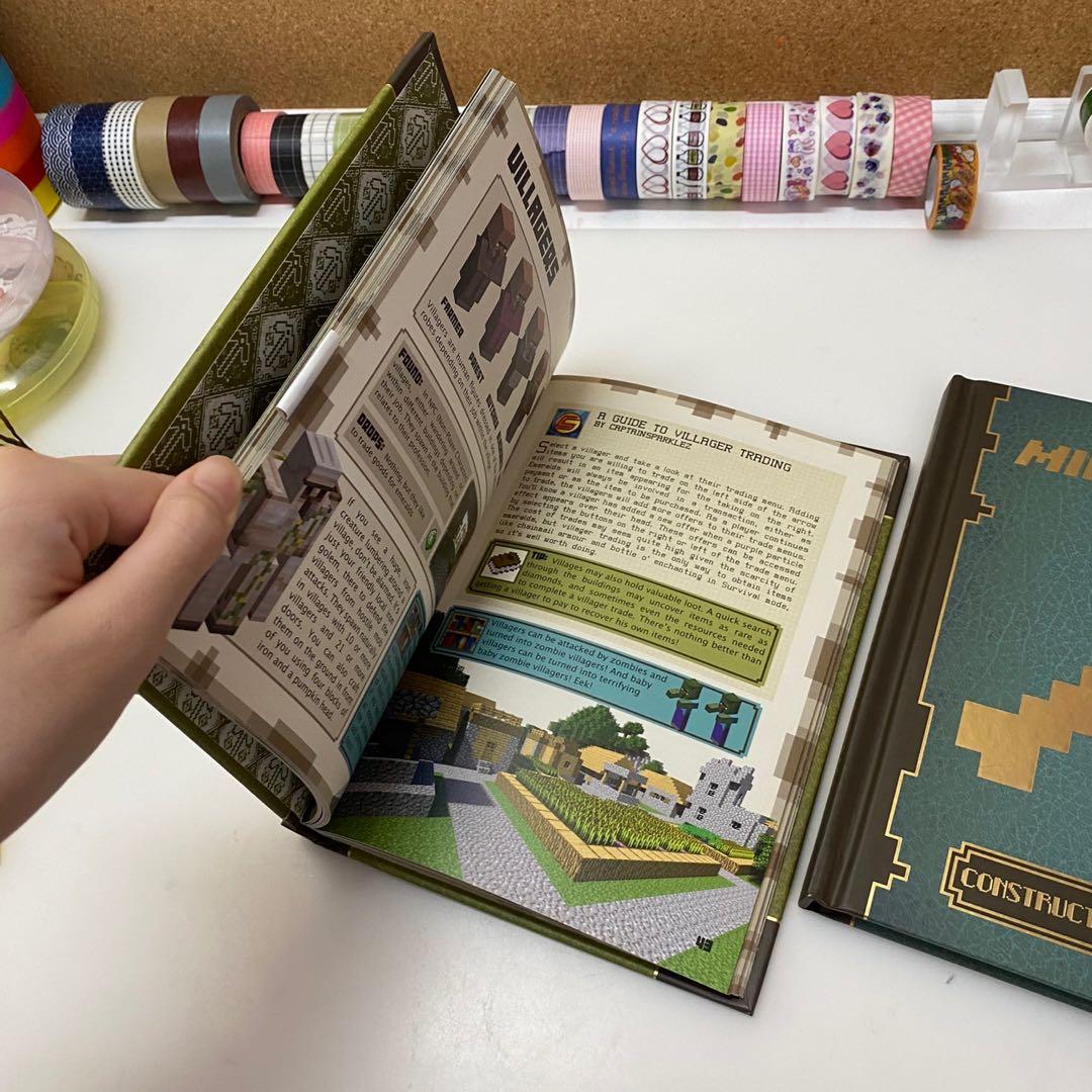 minecraft books, Buku & Alat Tulis, Buku di Carousell