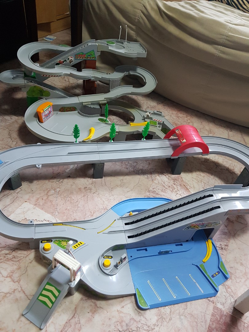 Takara Tomy Tomica car tracks, Hobbies & Toys, Toys & Games on Carousell