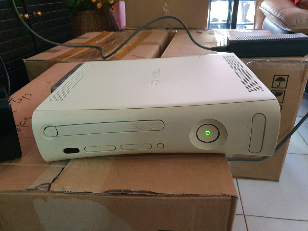 Xbox 360 Console, Video Gaming, Video Game Consoles, Xbox on Carousell