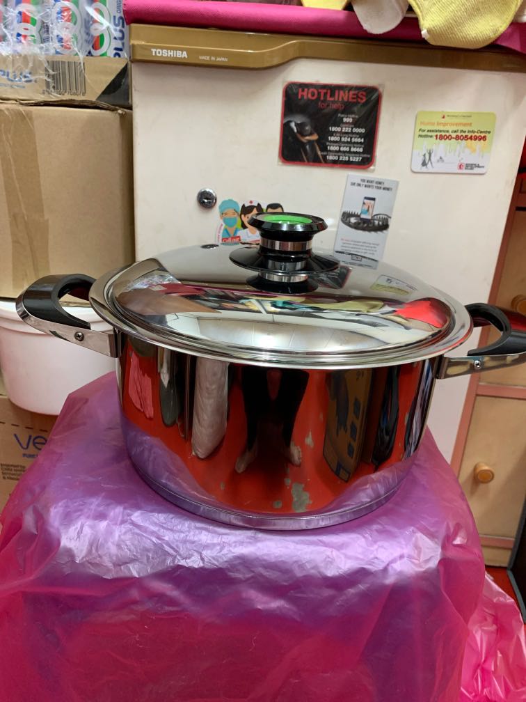 AMC 24cm 5.2L pot, Furniture & Home Living, Kitchenware & Tableware ...