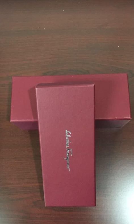 Empty box ( Tiffany / folie folie/ feragamo/Swarovski box ), Hobbies ...