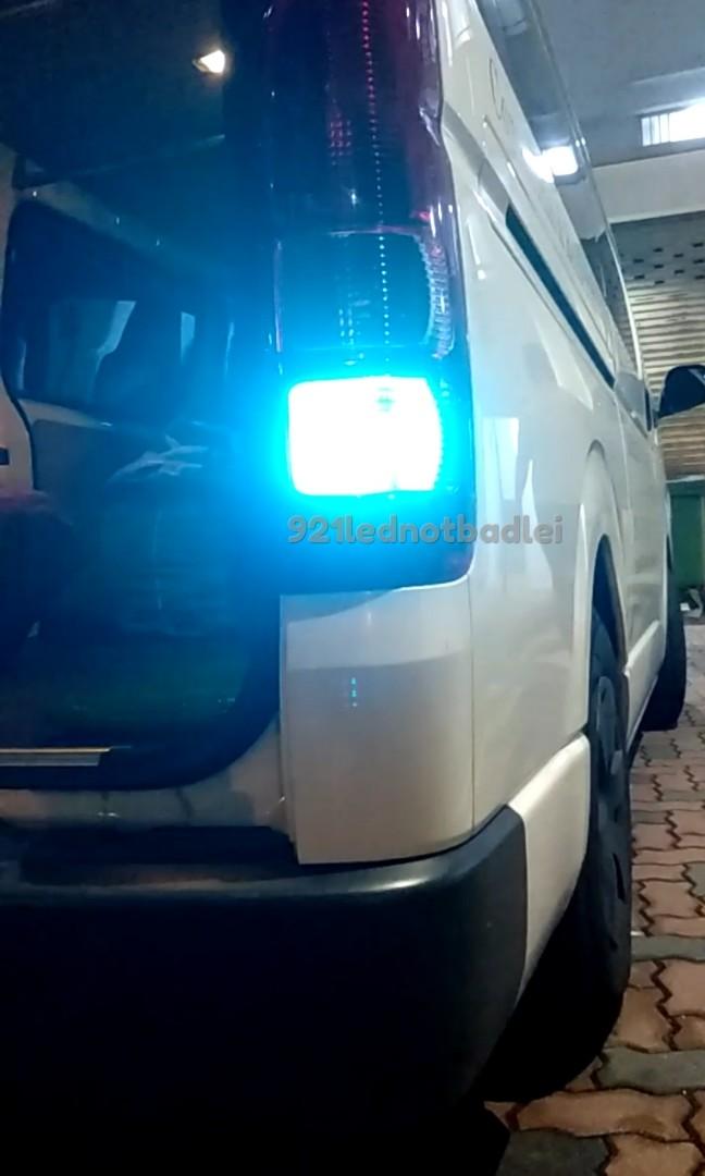 Hiace reverse light blinker led, Car Accessories, Accessories on Carousell