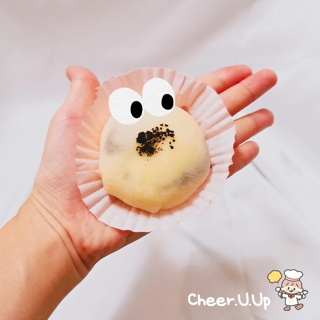 Oreo Mochi, Food & Drinks, Homemade Bakes on Carousell