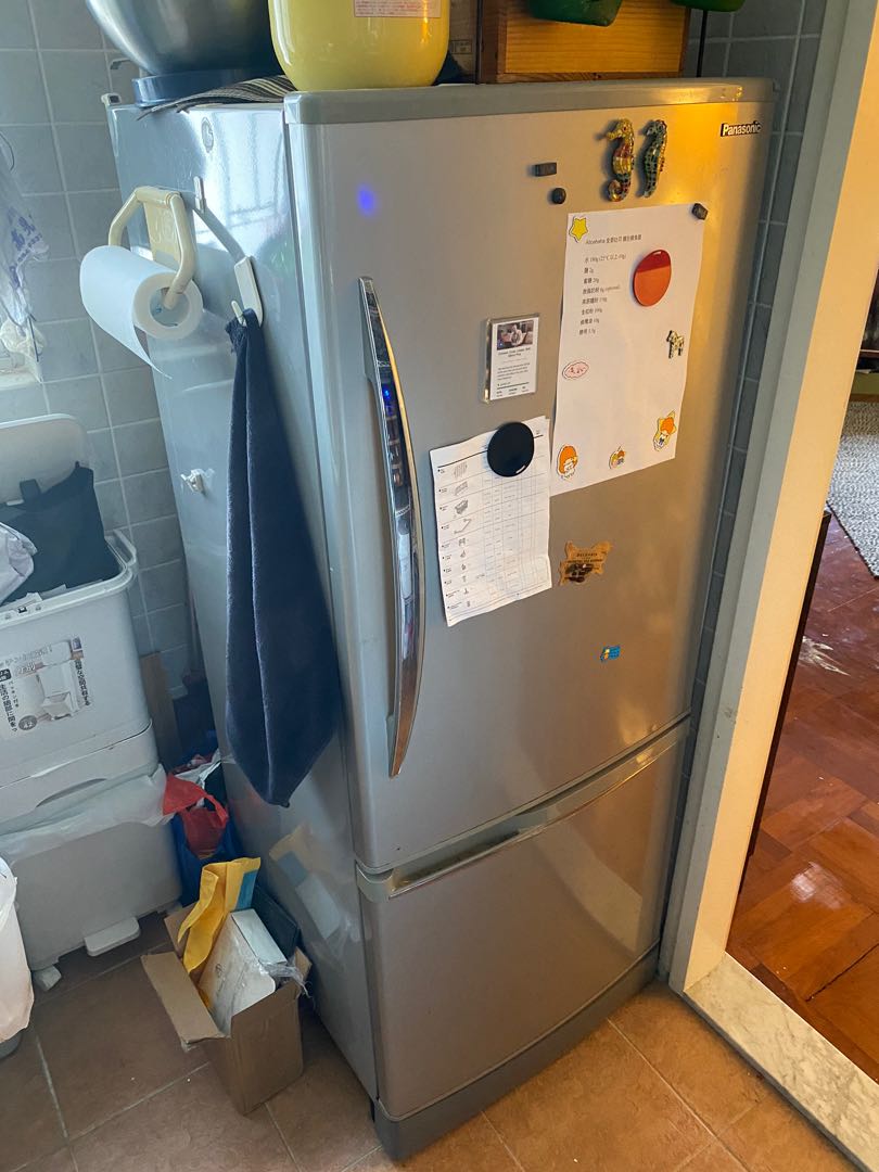 Panasonic 雪櫃, 家庭電器, 廚房電器, 雪櫃及冰櫃 - Carousell