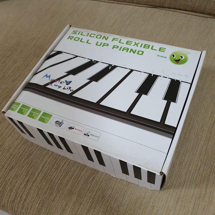 Roll up keyboard (61 keys), Hobbies & Toys, Music & Media, Musical ...