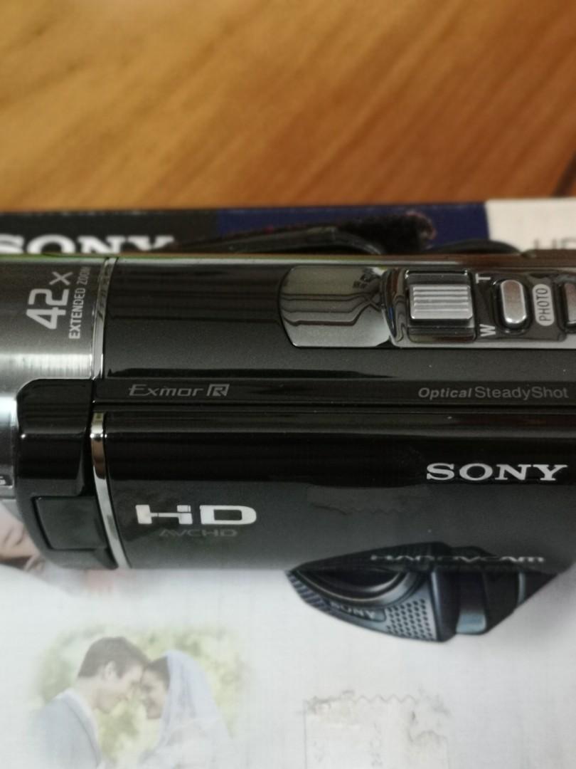 Sony camcorder HDR-CX130, Photography, Video Cameras on Carousell
