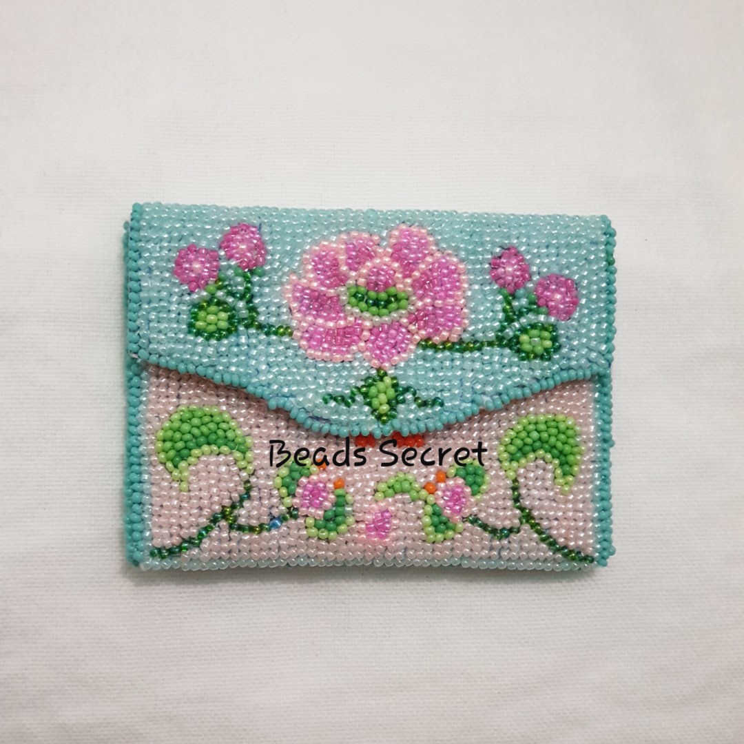 # Peranakan ( Nyonya) Beaded Coin Purse, Hobbies & Toys, Memorabilia ...
