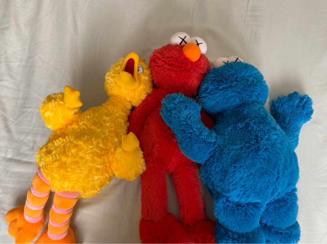 Kaws x Sesame Street x Uniqlo Plush, Hobbies & Toys, Toys & Games on ...