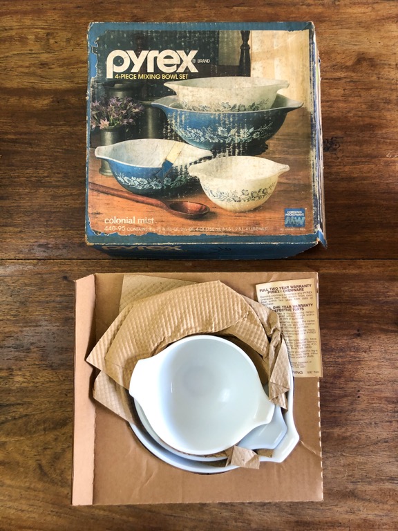 Pyrex Vintage 4-pc Mixing Bowl Set (USA Original) Never Been Used ...