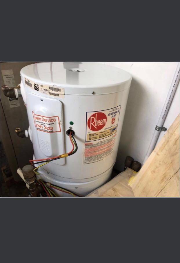 Rheem storage heater 23litre., Furniture & Home Living, Lighting & Fans ...