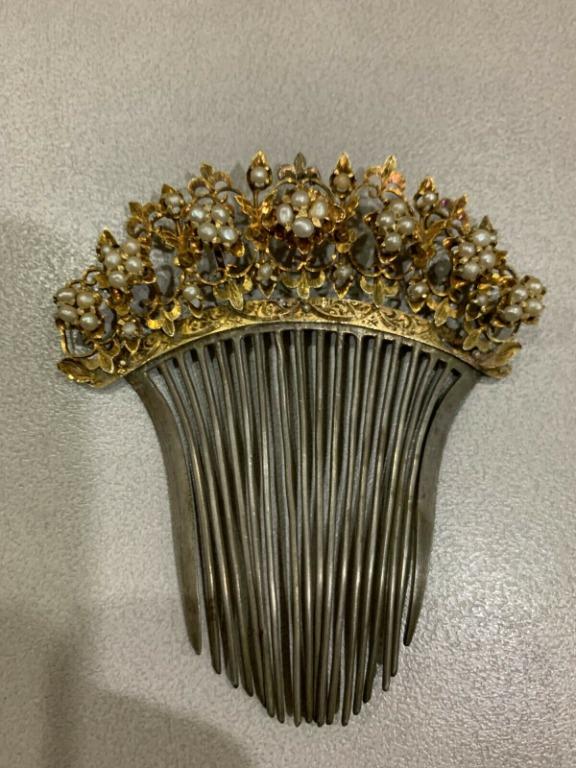 Tambourine jewelry and payneta (ornamental comb), Women's Fashion ...