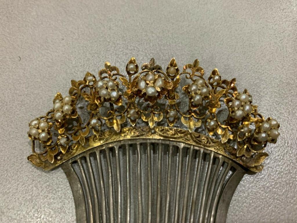 Tambourine jewelry and payneta (ornamental comb), Women's Fashion ...