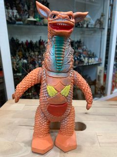 Ultraman Kaiju Barabas Bull Mark Vinlyn figure, Hobbies & Toys, Toys ...