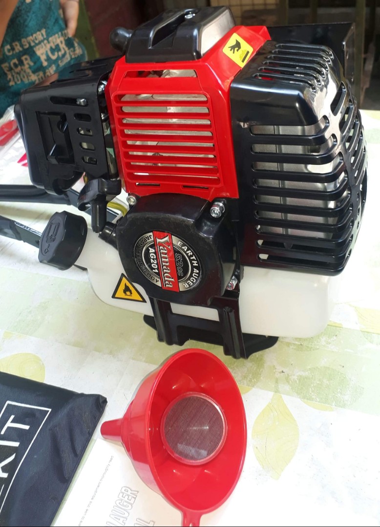 YAMADA EARTH AUGER (PAMBUTAS NG LUPA ) MADE IN JAPAN 52CC, Furniture ...