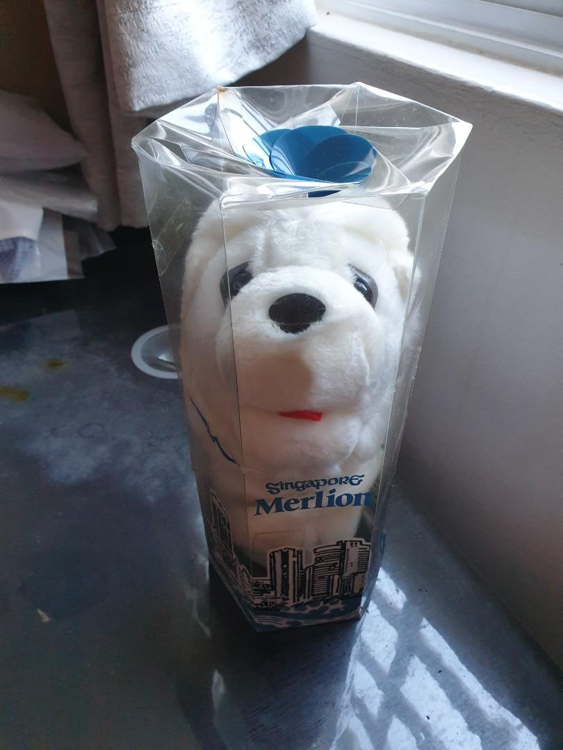 Melion Singapore figurine, Hobbies & Toys, Toys & Games on Carousell