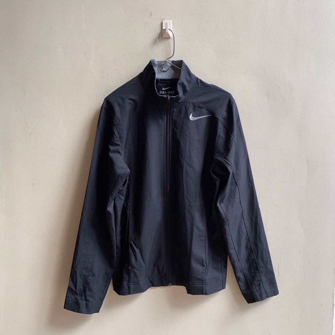 Nike Logo Jacket, Men's Fashion, Coats, Jackets and Outerwear on Carousell