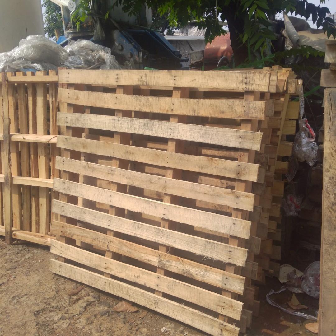 palet kayu, Barang Yang Dicari di Carousell