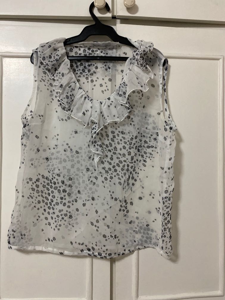 Zara top, Women's Fashion, Tops, Blouses on Carousell