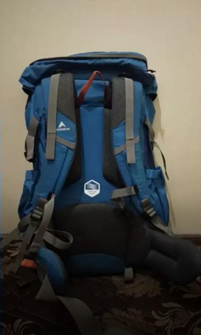 Carrier eiger rhinos, Fesyen Pria, Tas & Dompet , Ransel di Carousell