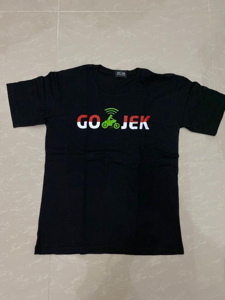 Official Gojek TShirts, Fesyen Pria, Pakaian , Atasan di Carousell