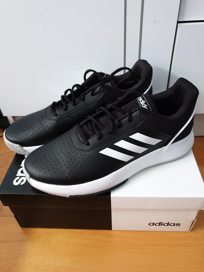 Sepatu Adidas Original, Fesyen Pria, Sepatu , Sneakers di Carousell