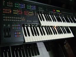 Yamaha Electone HS8 Organ 220volts direct plug-in, Hobbies & Toys ...