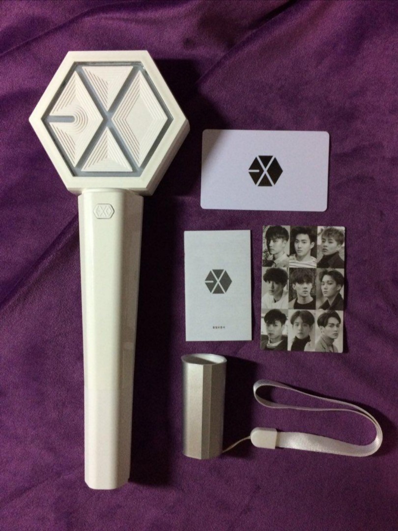 EXO OFFICIAL LIGHTSTICK VERSION 2, Hobbies & Toys, Memorabilia ...