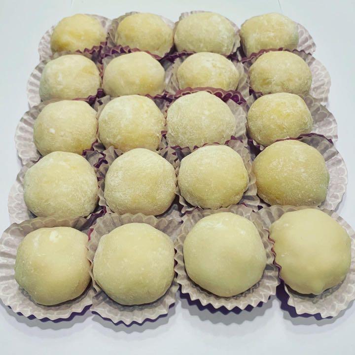 Lotus Paste Mochi, Food & Drinks, Homemade Bakes on Carousell