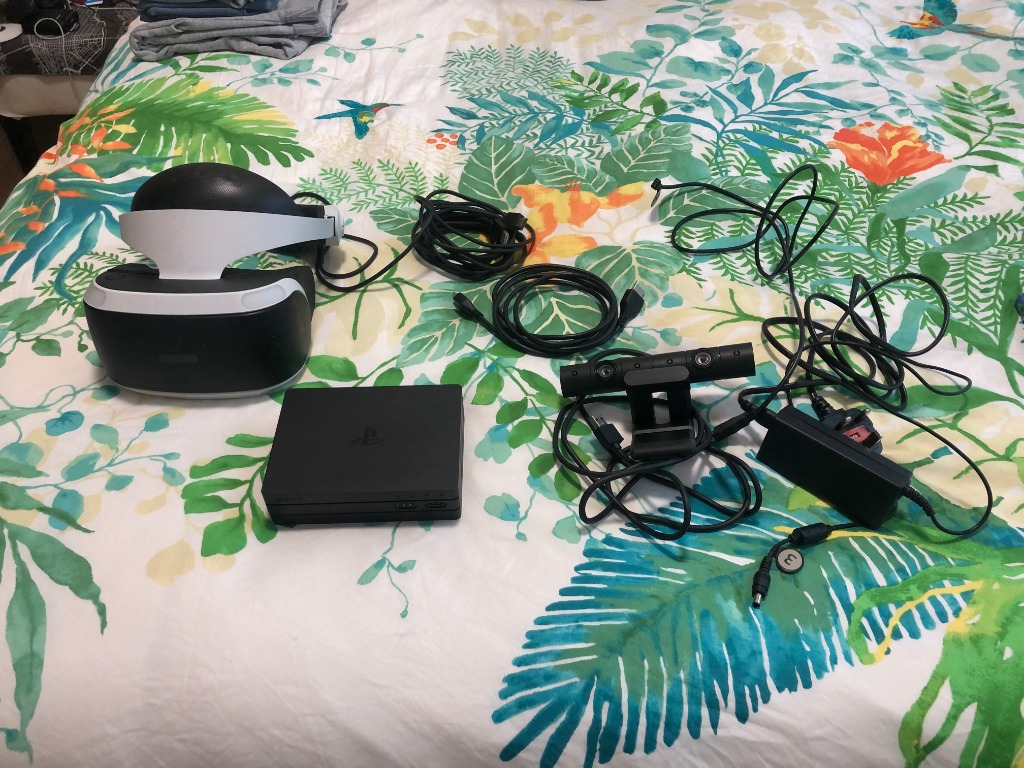 PSVR & Aim Controller + Gran Turismo, EVE Valkyrie, Demo Disc and VR Worlds, Video Gaming ...