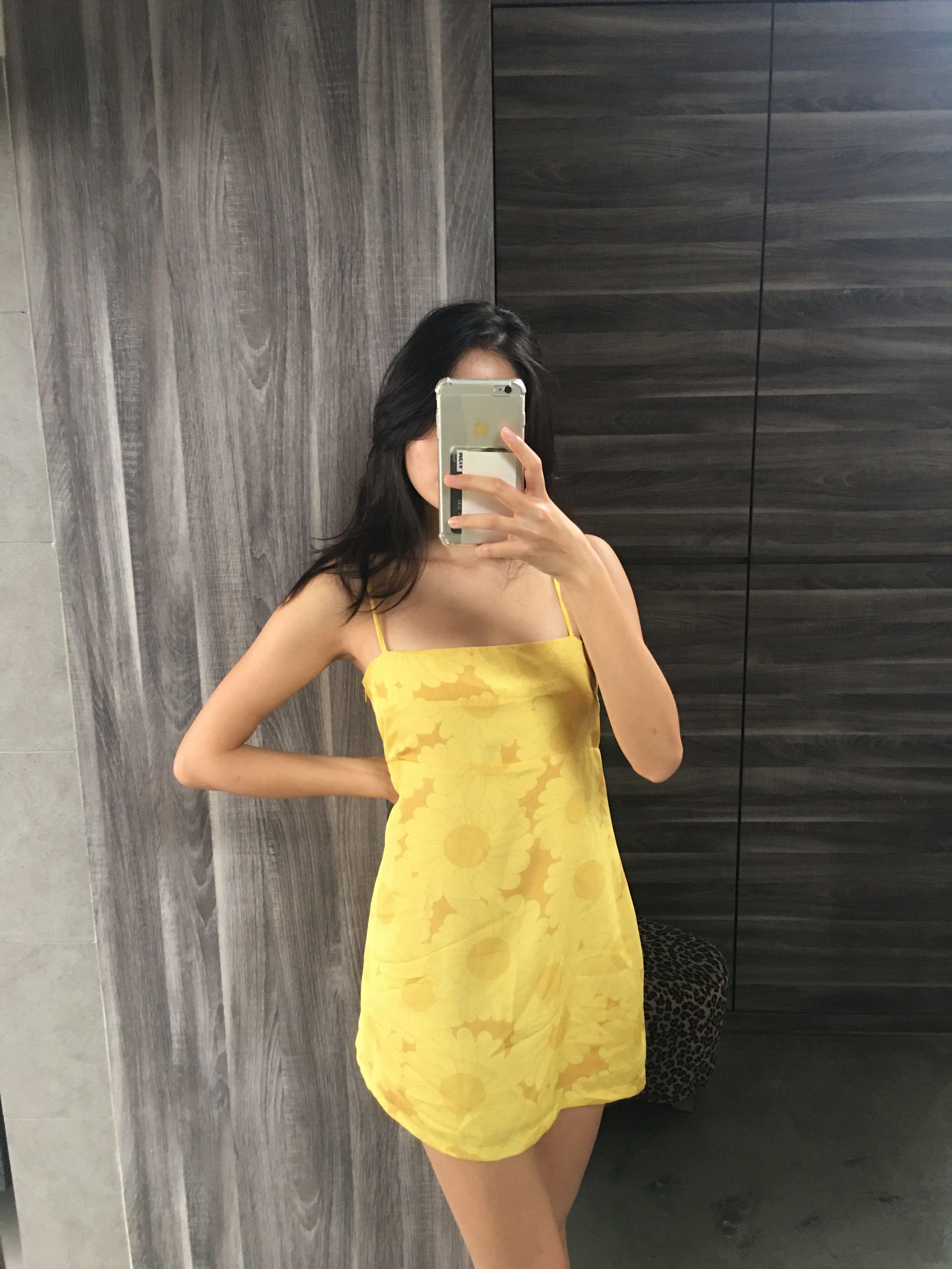 Realisation par inspired Christy dress in sunflower, Women's Fashion ...