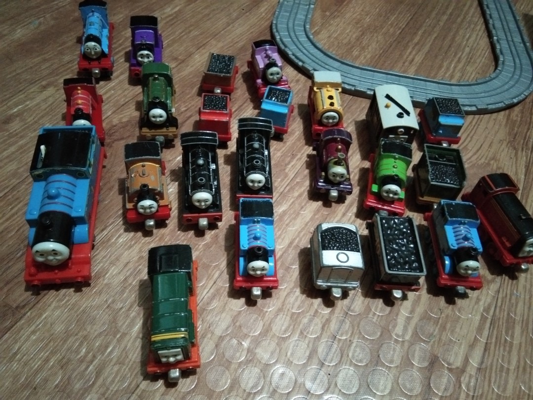Thomas and friends die cast, Hobbies & Toys, Toys & Games on Carousell