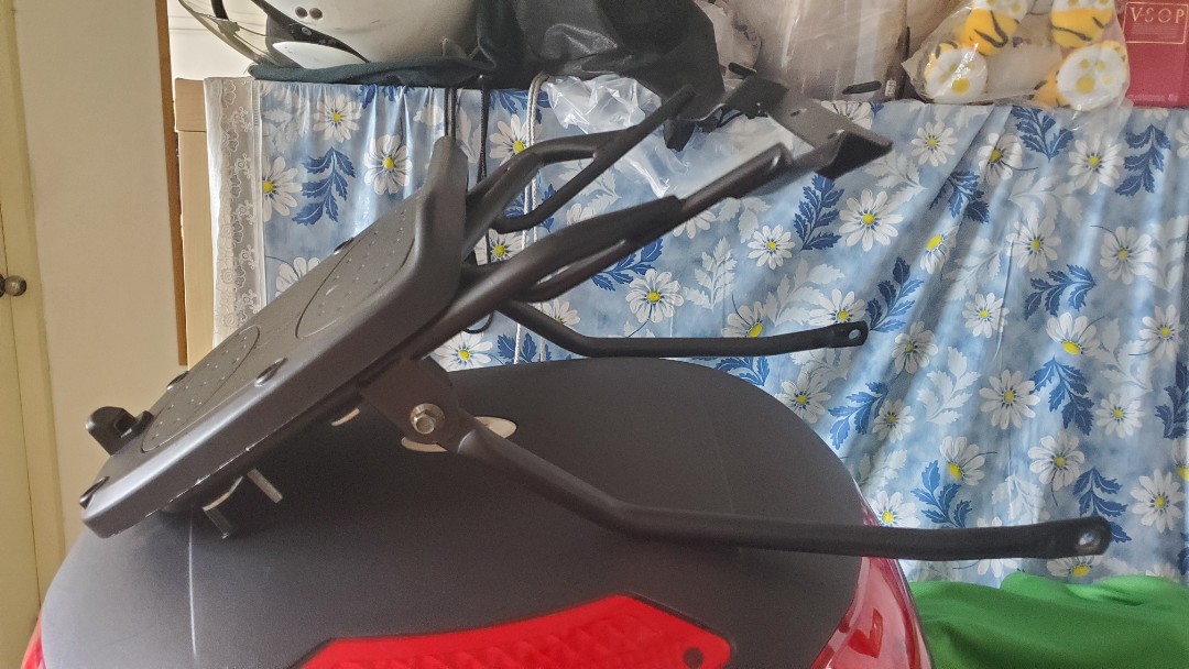 Aerox NVX 155 Rack and TOP box, Motorcycles, Motorcycle Accessories on ...